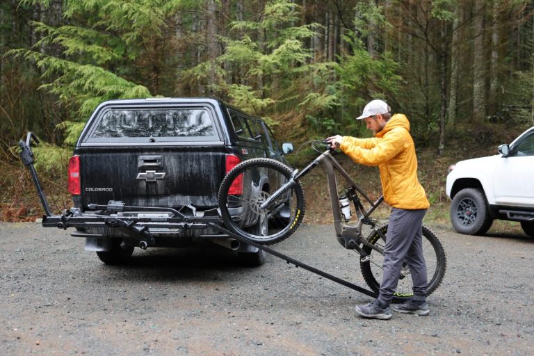 YAKIMA STAGETWO Review | In-depth Review of Yakima's Best Rack