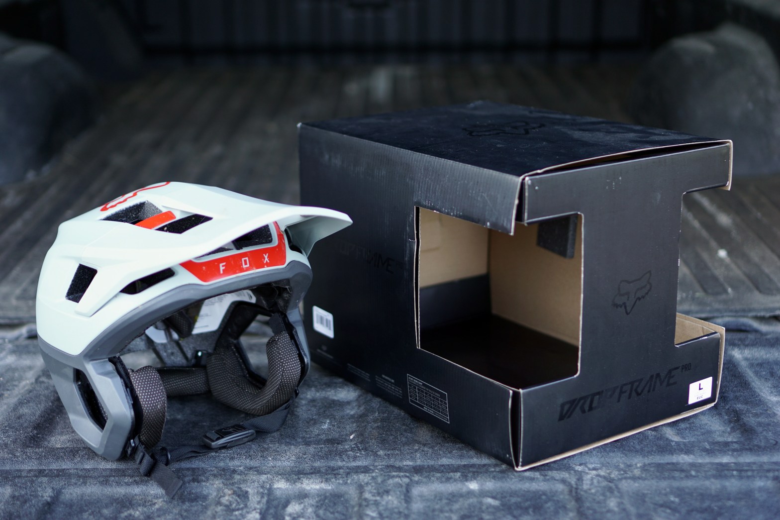 Fox Dropframe Pro Helmet Review: In-Depth Analysis & Rider Insights
