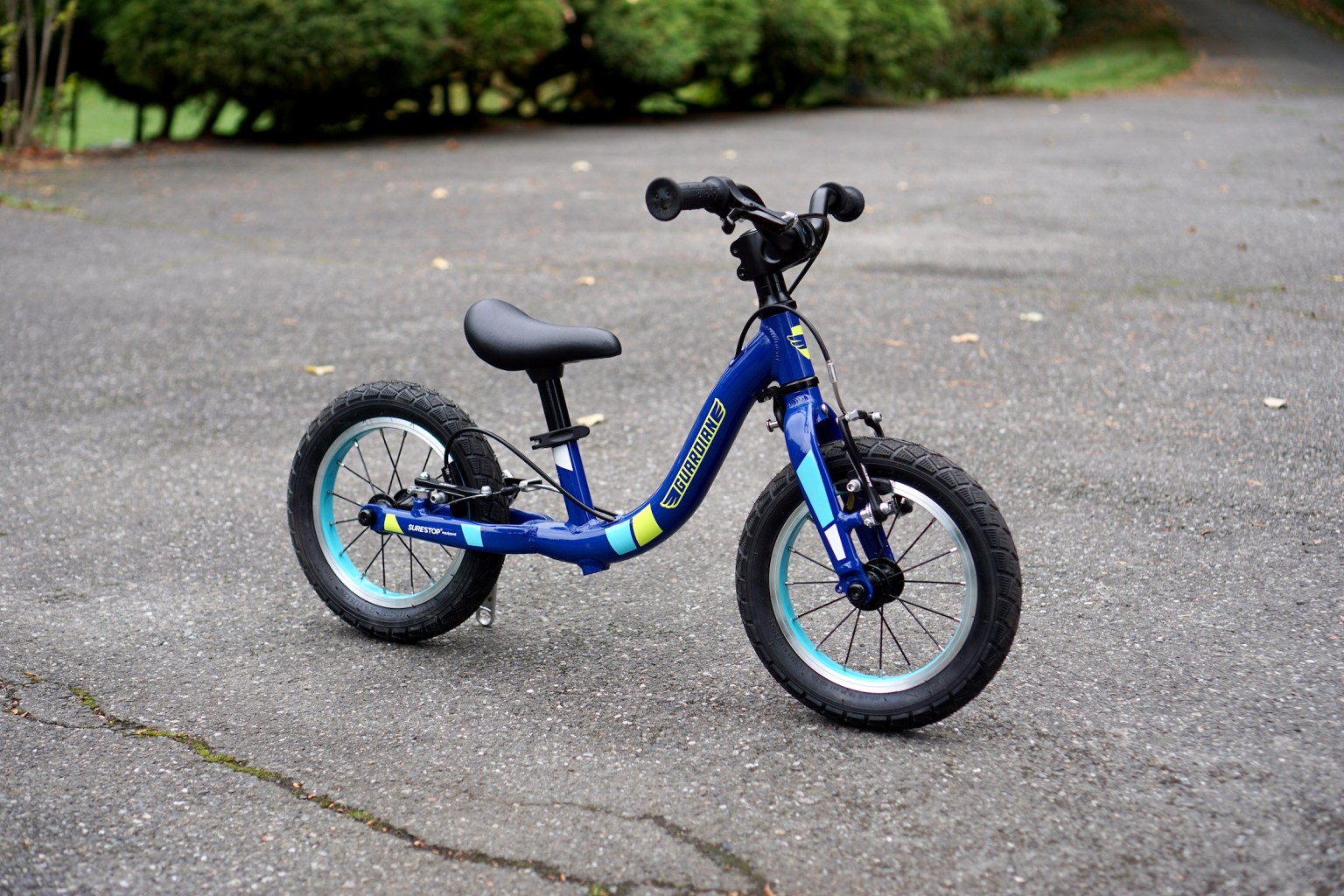 ULTIMATE GUIDE TO BUYING A KIDS BALANCE BIKE | Written by bike experts
